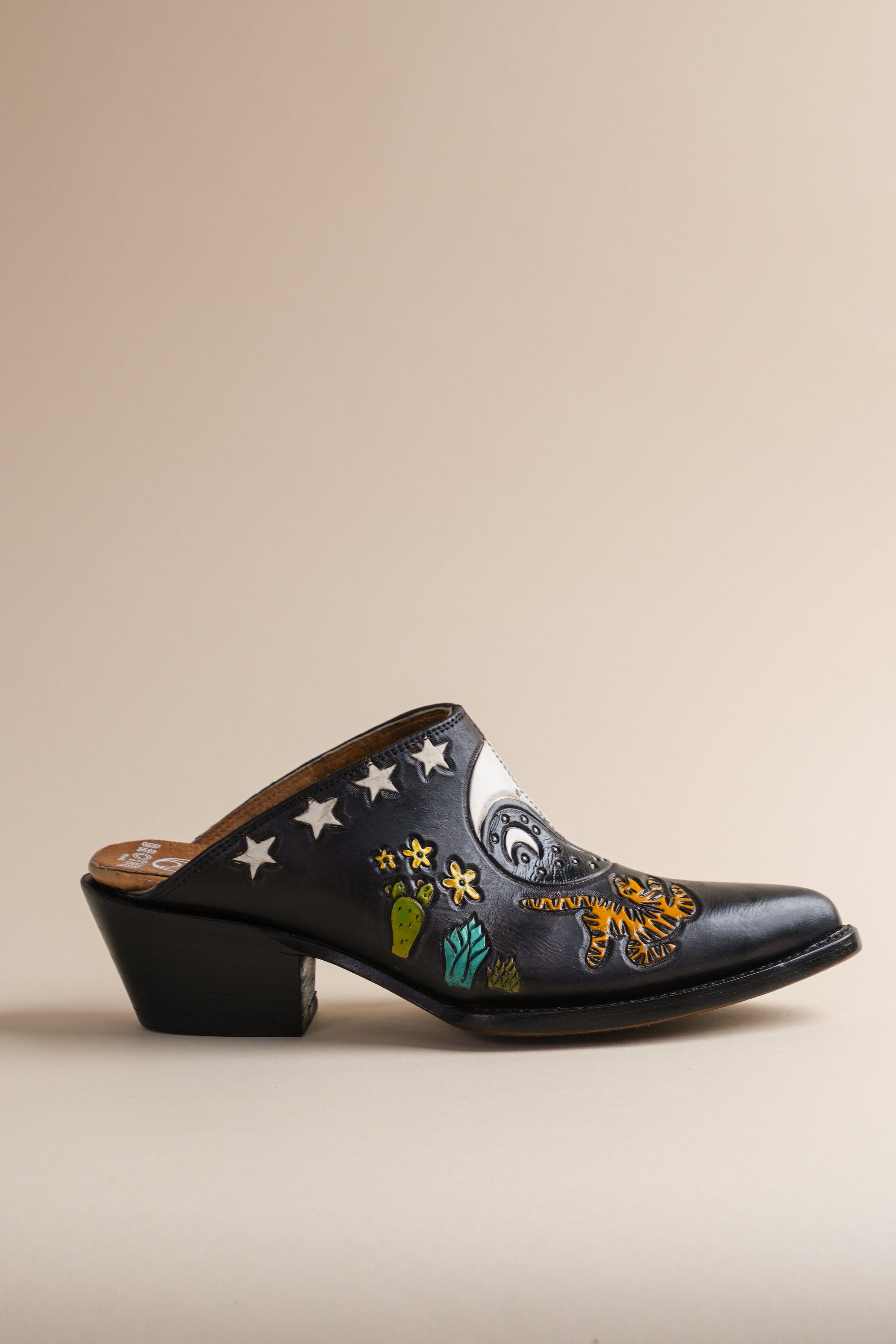 Yin Yang Doodle Mule – Brother Vellies